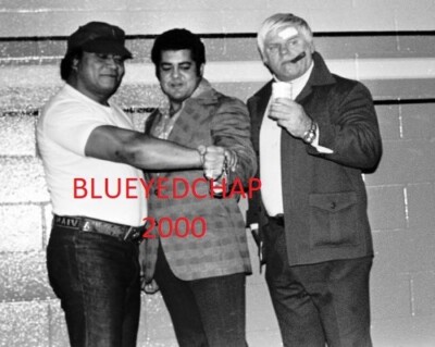 PETER MAIVIA-PEDRO MORALES & THE CRUSHER WRESTLER 8 X 10 WRESTLING PHOTO AWA | eBay