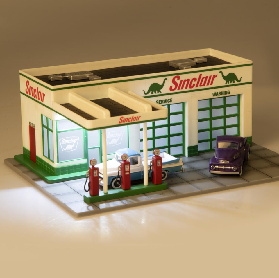 HO Scale Sinclair Gasoline Station Building Prelit Service Station ...