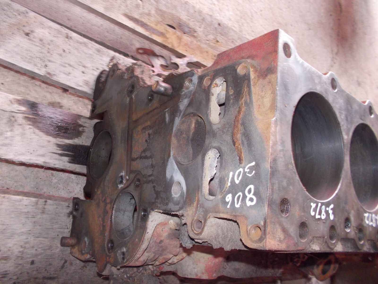 Farmall IH 806 gas Tractor 301 gas engine motor block w/ caps & crater ...