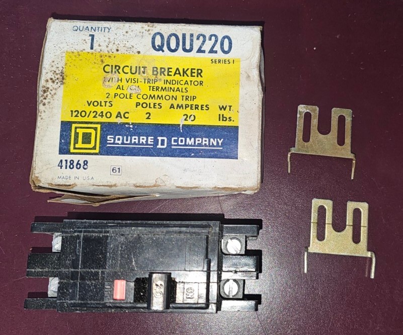 Square D 20amp Circuit Breaker 2 Pole 240 VAC QOU220 Series 1 - Open ...