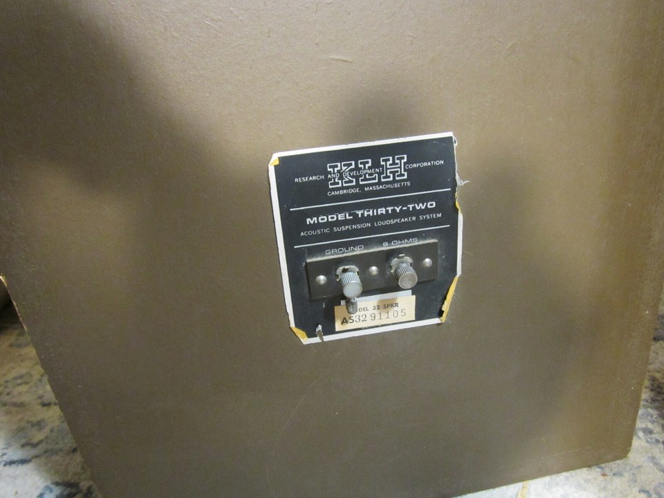 KLH MODEL 32 WALNUT Floor Speakers Pair 8-OHMS Made in USA! | eBay