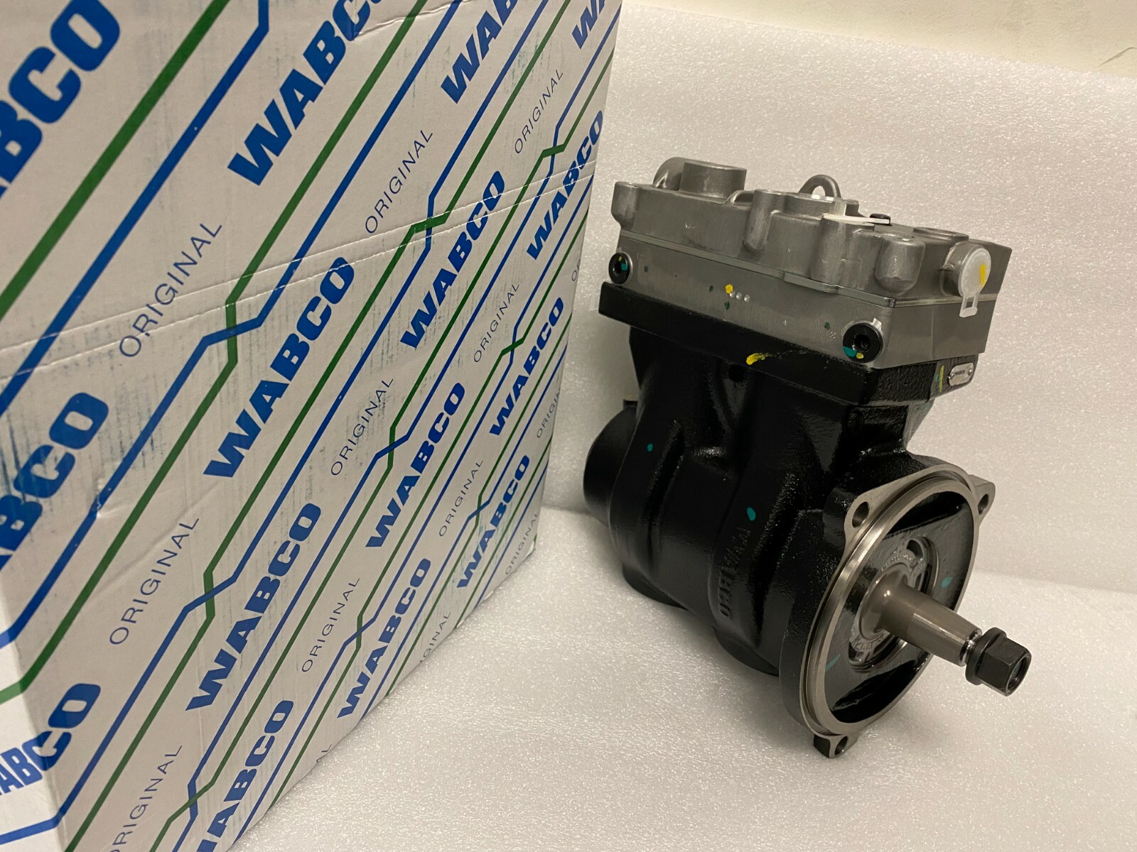 Genuine Wabco Air Compressor For VOLVO D13 ENGINE 22016995 , 85013935 ...