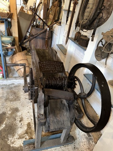 Antique 1868 Sinclair Straw Cutter Corn Tobacco Iron Farm Equipment ...