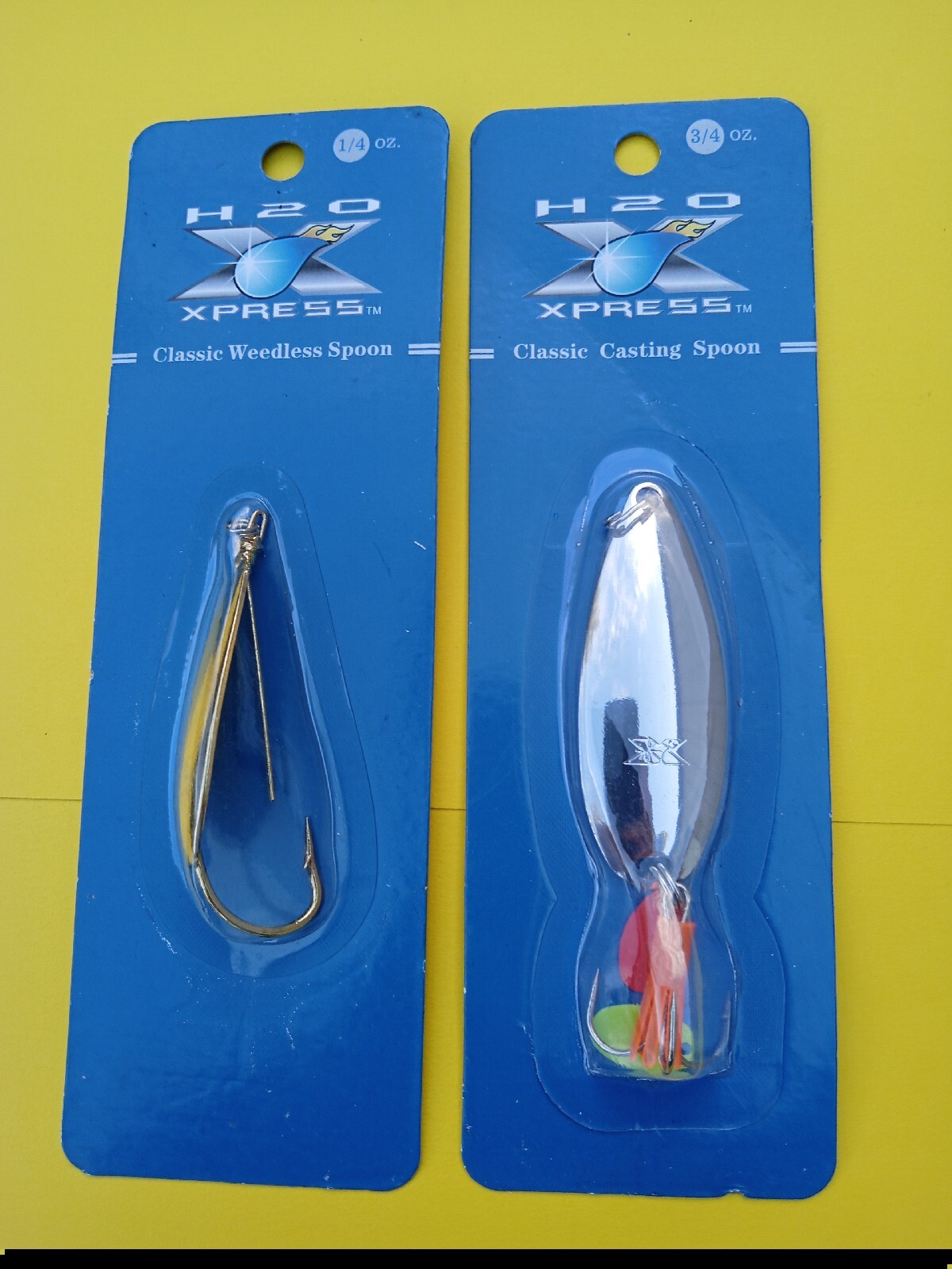 Lot of 2 H2O Xpress Classic Lures Casting Spoons! Chrome, Gold Weedless ...