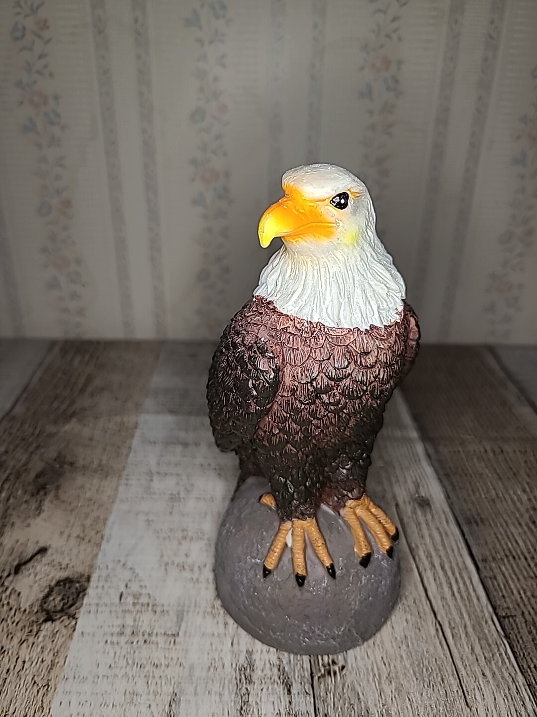 Woodland Creek Solar Eagle New Open Box. Solar Panel Has On And Off ...