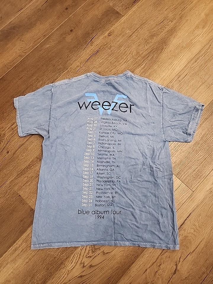 Weezer Blue Album Rock T-shirt Size Small | eBay