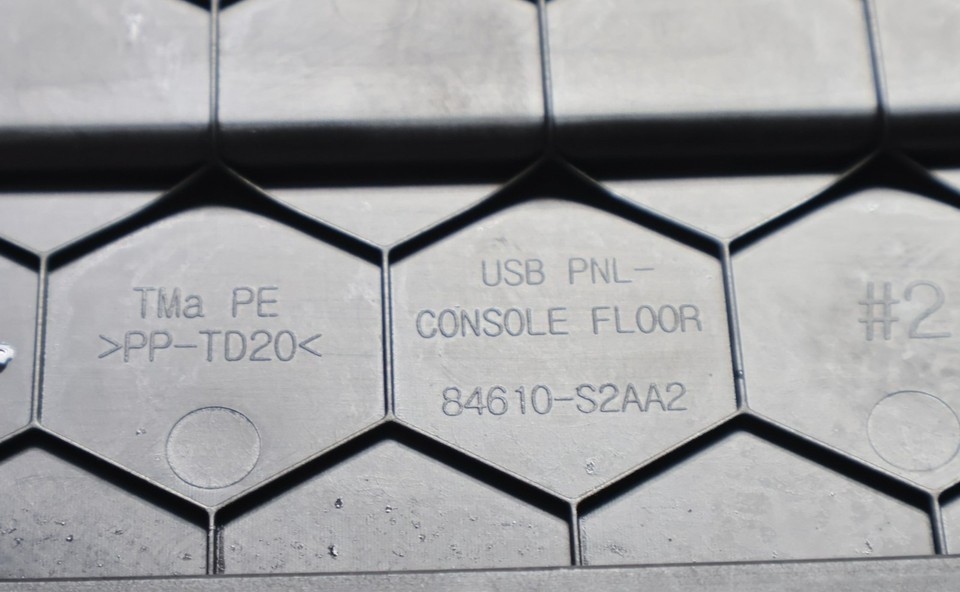 2021 - 2023 HYUNDAI SANTA FE CENTER CONSOLE FORWARD BASE FRAME BODY ...