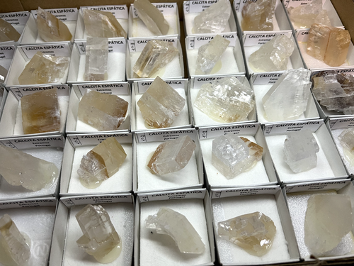 LOTE 35 CALCITA ESPATICA en cajita 4x4 cms Estremoz PORTUGAL MINERAL | eBay
