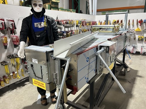 NEW 5"/6" COMBO IRONMAN SEAMLESS GUTTER MACHINE K-STYLE PORTABLE FOR ...