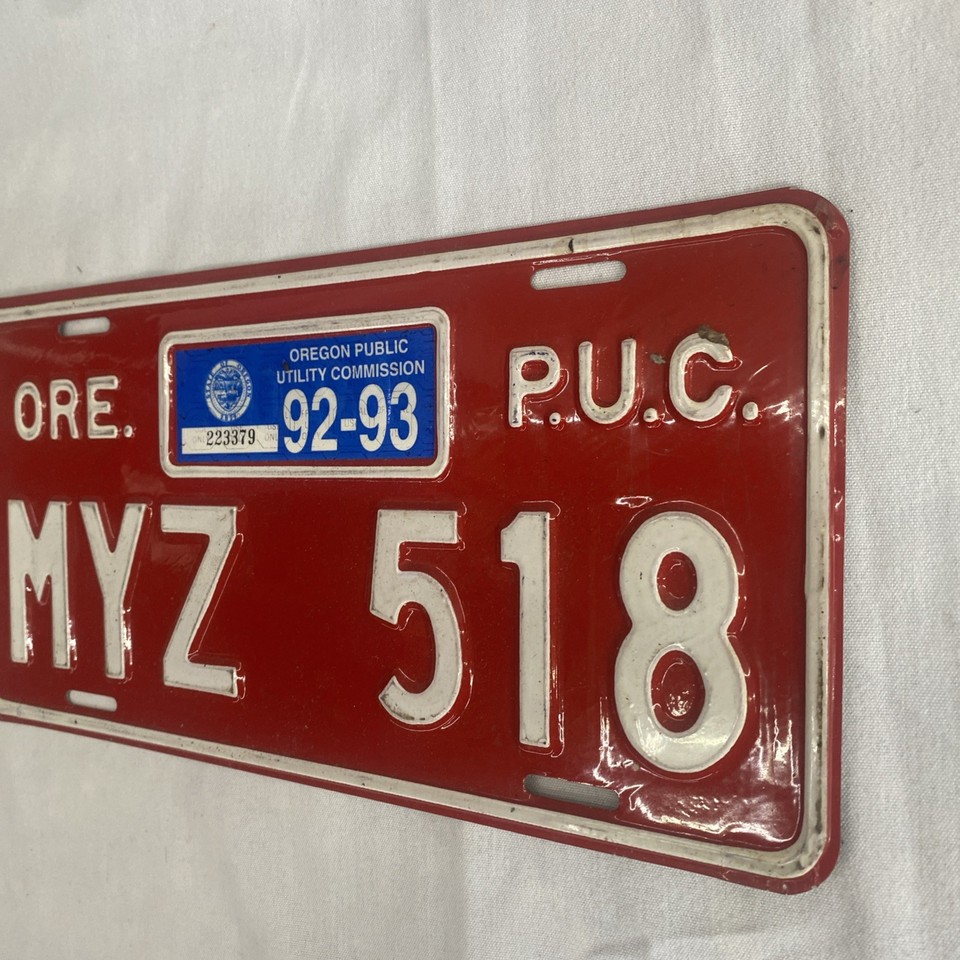 1992 1993 Oregon P.U.C. License Plate Tag Public Utility Commission Red ...