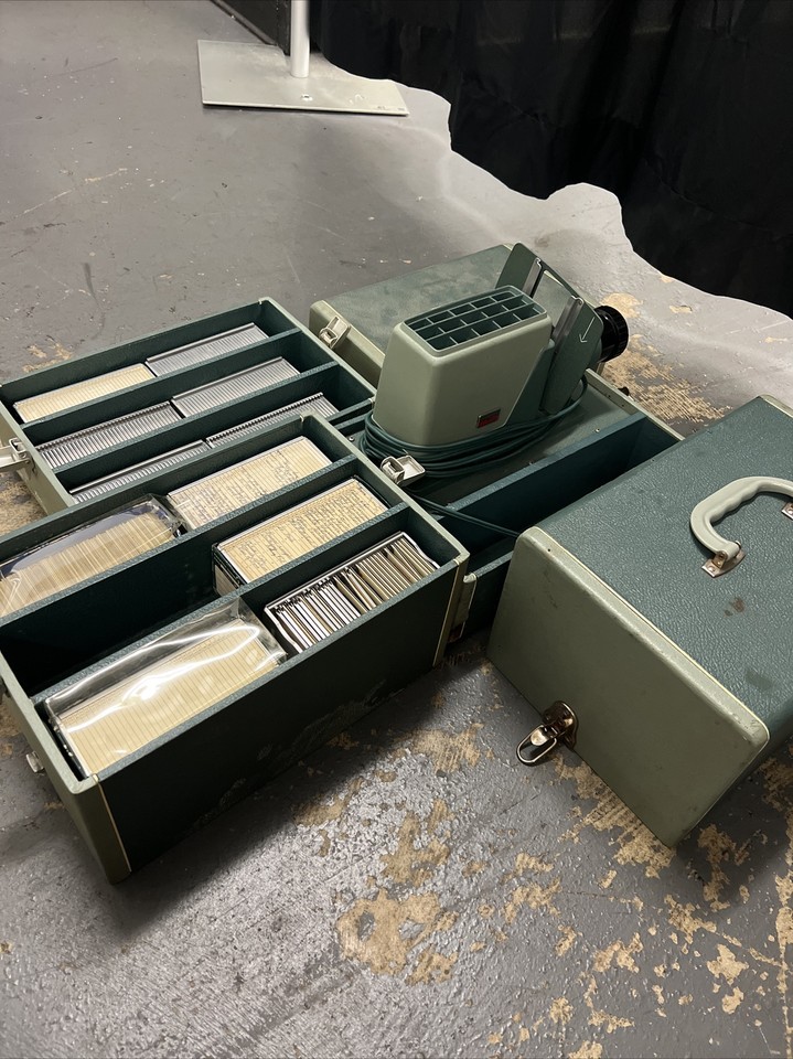 Argus 300 35mm Film Slide Projector Hard Case Vintage+Case Slide ...