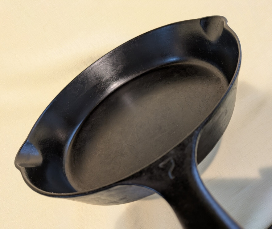 GRISWOLD #7 Cast Iron Skillet Pan with Heat Ring in Great Vintage ...