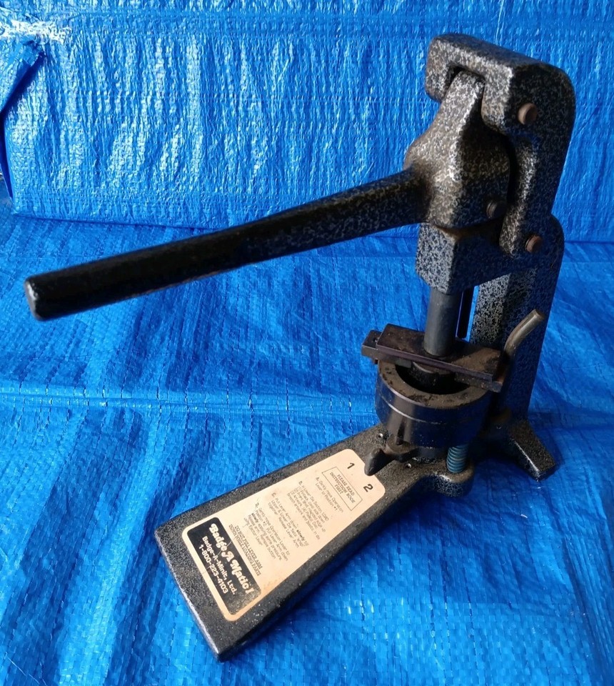 BADGE-A-MATIC 1 by Badge-a-Minit 2-1/4" Button Maker /Badges & Keychain ...