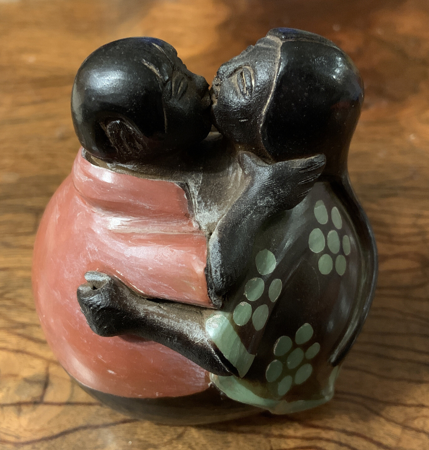 Peruvian Chulucanas Peru Pottery Cuddling Couple Kissing Lovers Manuel ...