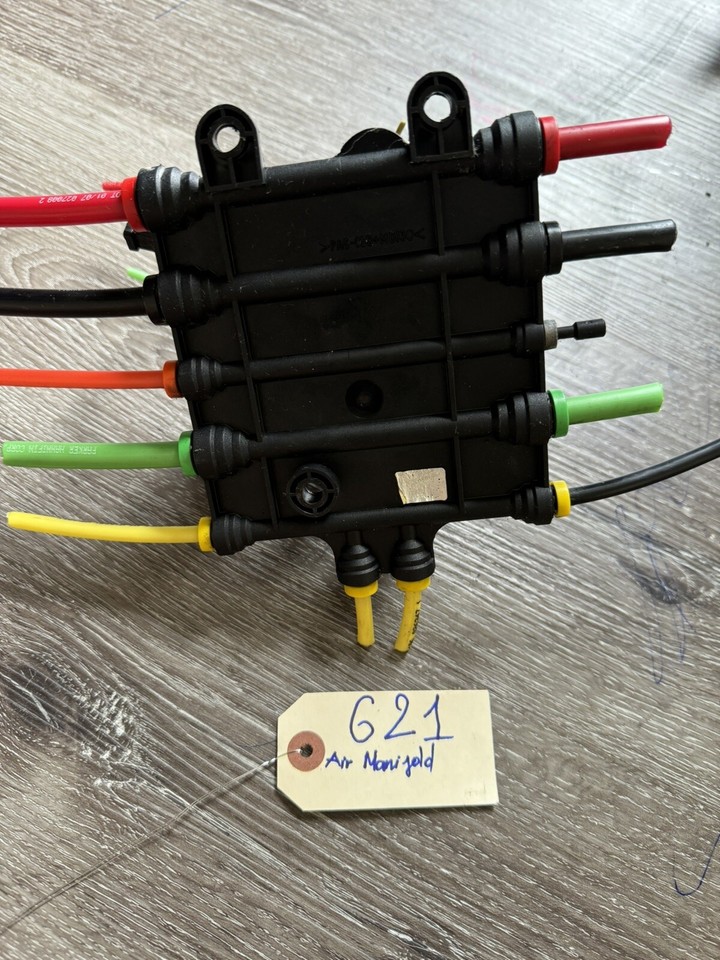 FREIGHTLINER AIR MANIFOLD A12-14736-002 WITH PRESSURE SWITCH 830-0001 ...