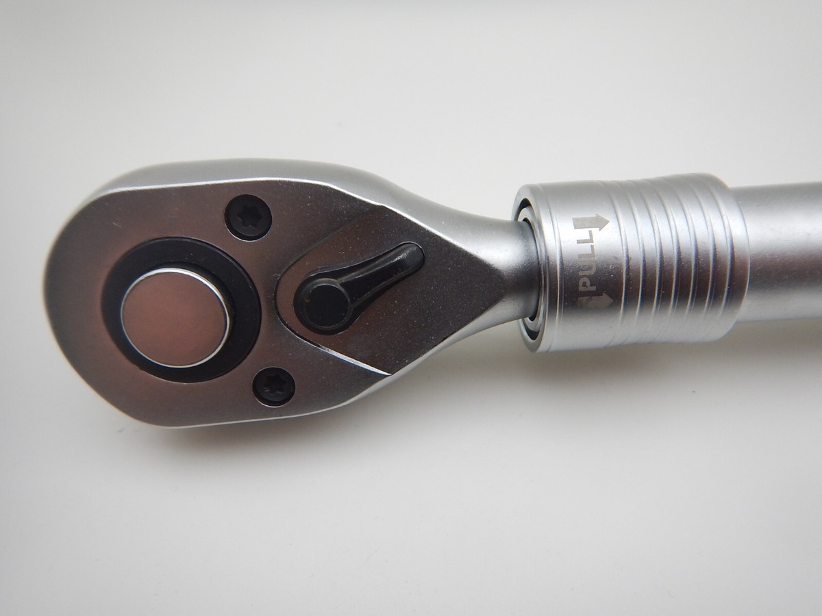 Ratsche Weiße Jungs Osterbrauch: „Mir Ratschen, Mir Ratschen Die