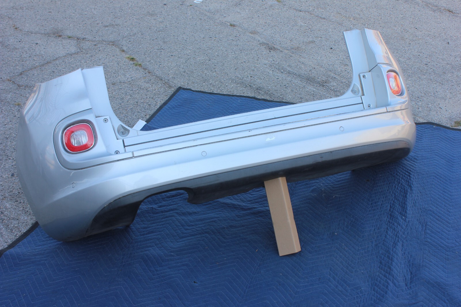 14-17 FIAT 500L REAR BUMPER SENSORS ASSEMBLY COVER VALANCE GENUINE OEM ...