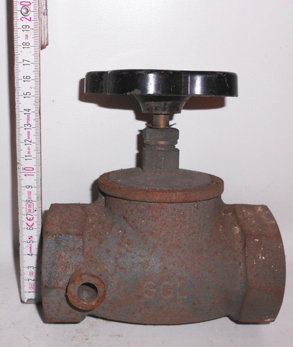 Altes Absperrventil Absperrhahn Ø ca. 5,6 cm Hahn Deko Sperrhahn ...