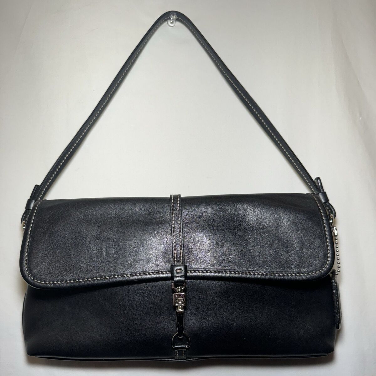 Coach Vintage Hamptons Glovetanned Leather Shoulder Hobo Bag Coach Vintage Hamptons Glovetanned Leather Shoulder Hobo Bag