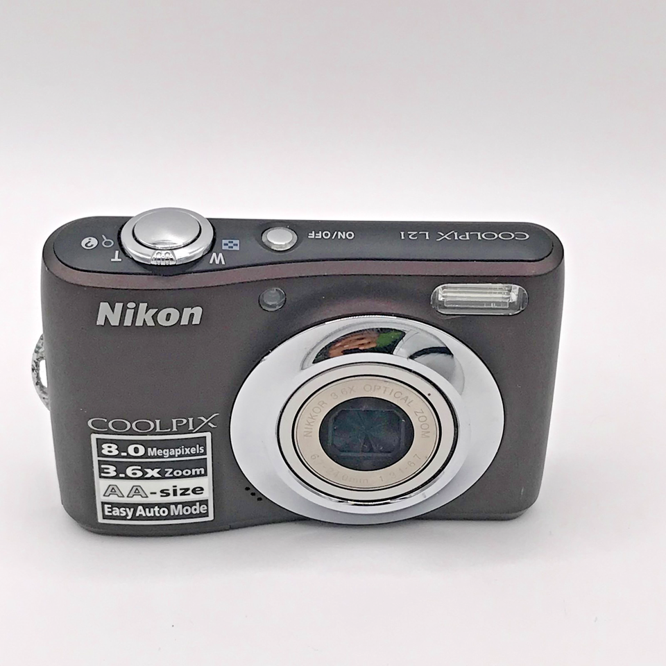 Nikon Coolpix L21 8.0MP Compact Digital Camera –Powers On, Trigger ...