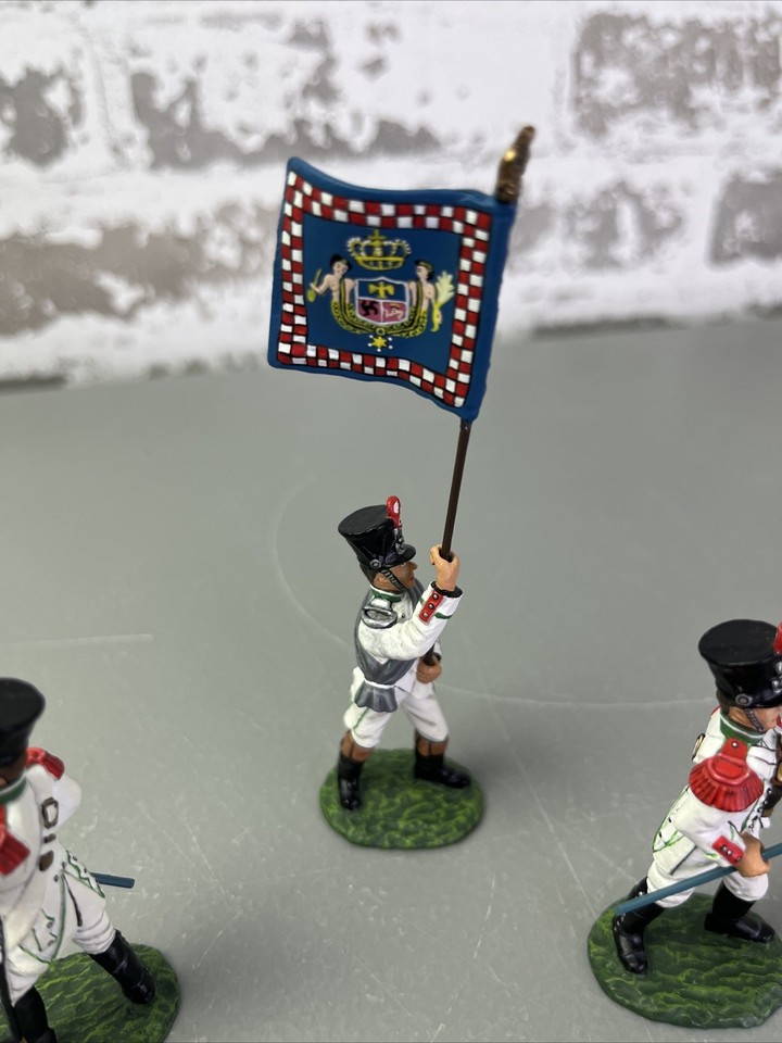 Frontline Napoleonic Wars French 54mm Infantry Officer NCO Colors Flags ...