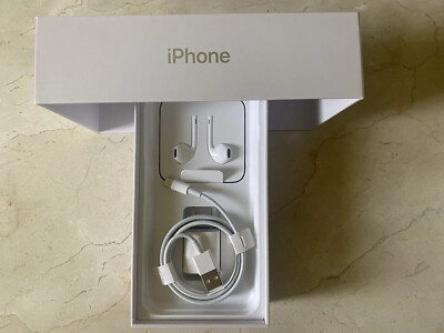 Apple iPhone 8 | 256 GB | Original Retail Box | With Charger & Ear Pods ...