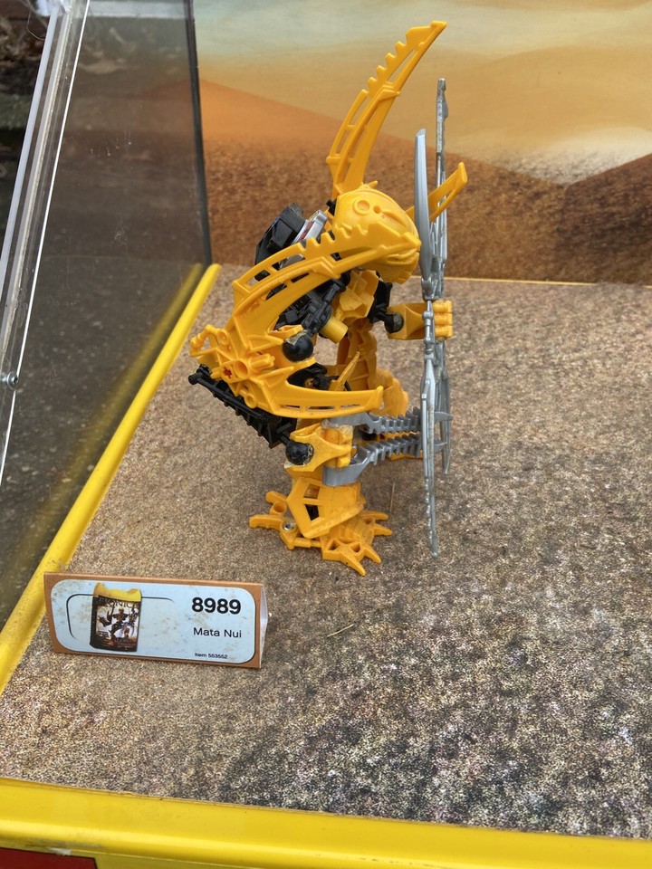 LEGO Bionicle Special Glatorian Legends Retail Display 8996 SKORPIO XV ...