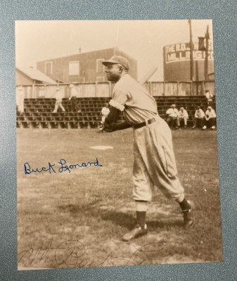 WALTER BUCK LEONARD AUTOGRAPHED SIGNED 8x10 PHOTO NEGRO LEAGUES HOF ...