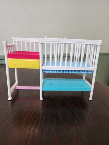 Mattel Barbie Baby Chrissie Crib Bedroom Changing Table | eBay