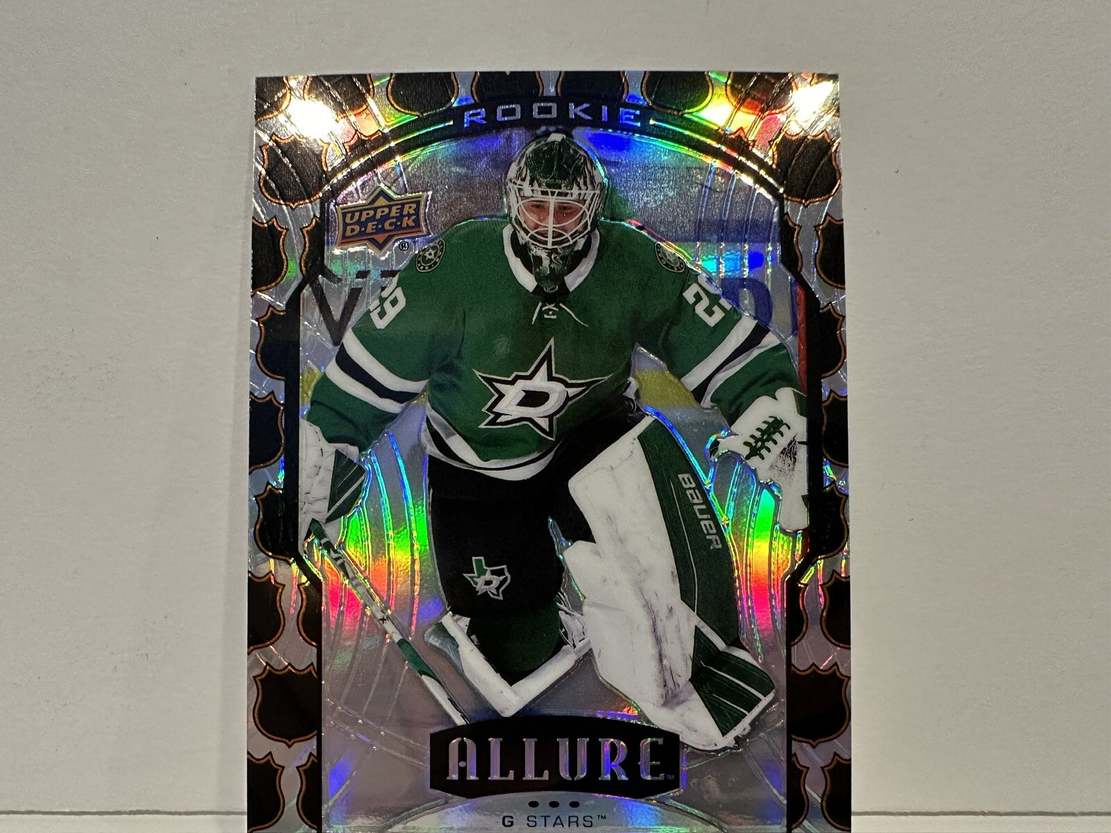 2020-21 Upper Deck Allure 1945 NHL Shield /45 Jake Oettinger #91 Rookie ...