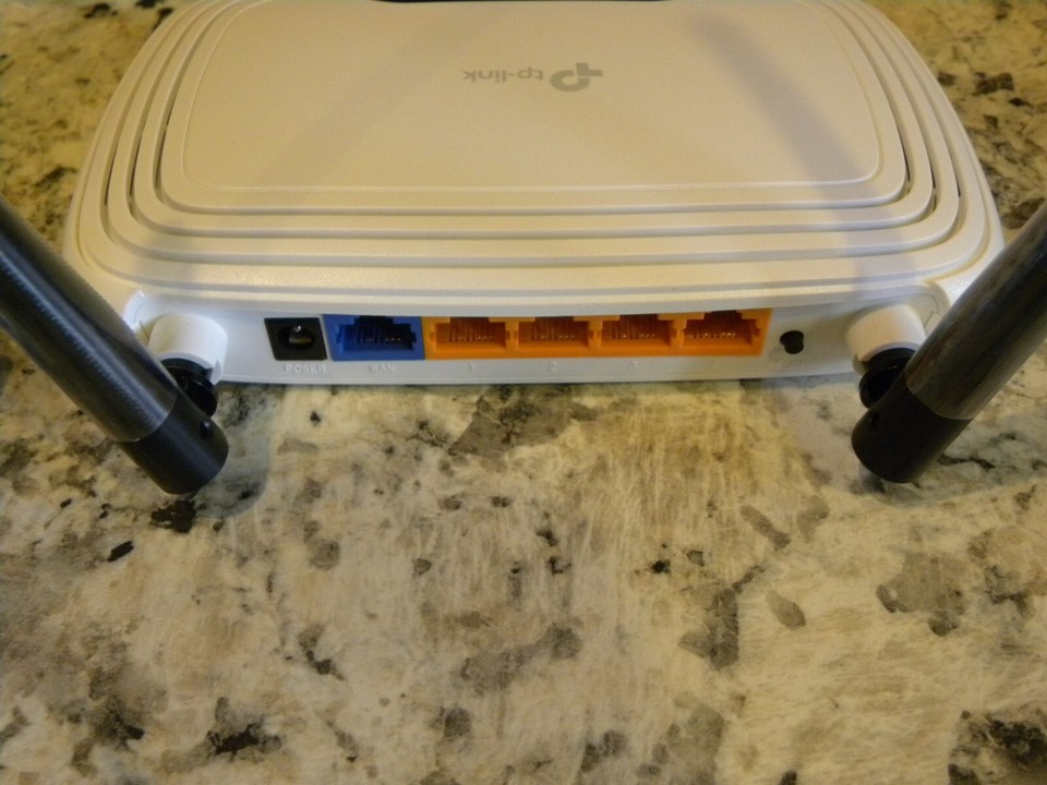 TP-Link TL-WR841N 4-Port Wireless Wifi LAN Router + Range Extenders | eBay