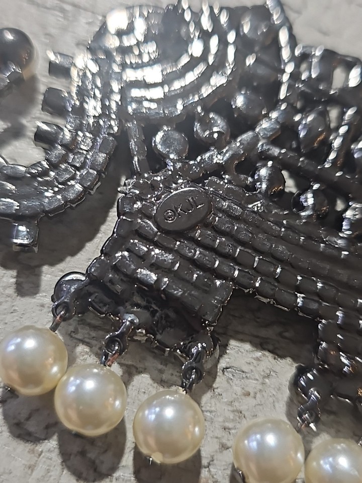 KJL Kenneth J Lane (Butler & Wilson) Inspired Elephant Brooch Missing ...