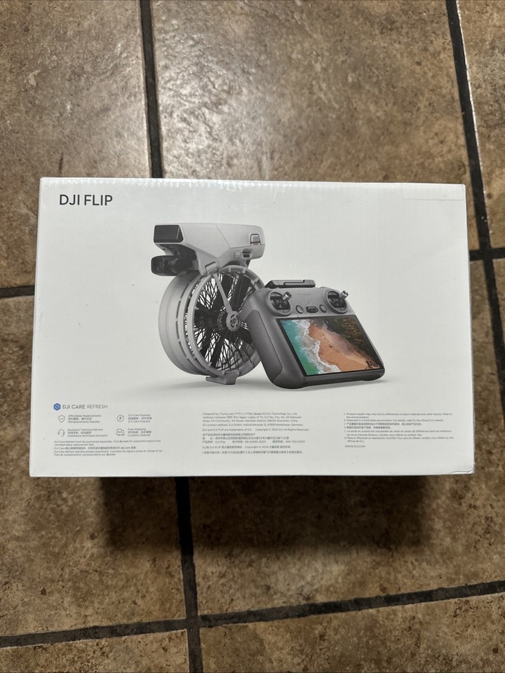 DJI Flip Fly More Combo (RC 2-screen transmitter included) Drone with ...