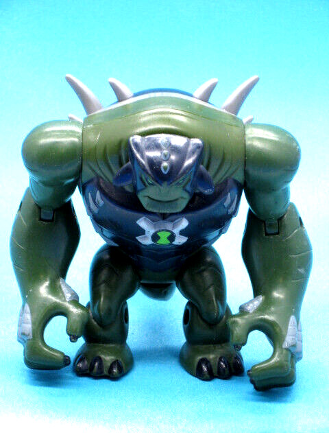BEN 10 ULTIMATE HUMUNGASAUR ALIEN FORCE BANDAI ACTION FIGURE