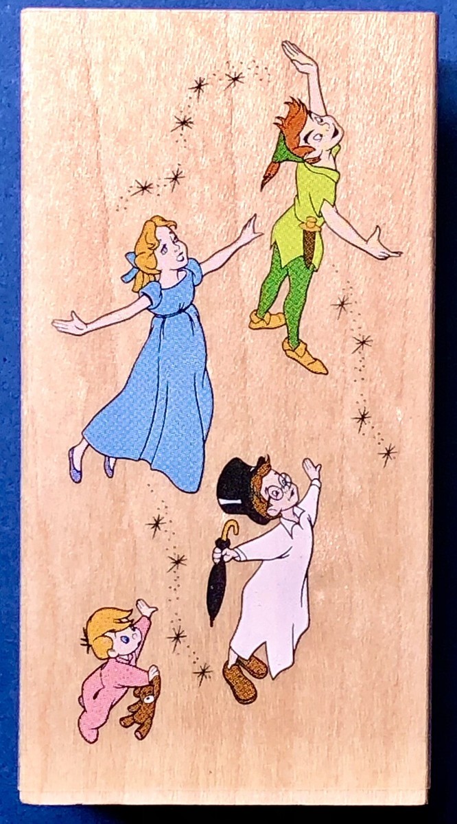 Wendy Disney Voando HD Wallpaper: Wendy Darling Flying In Peter Pan