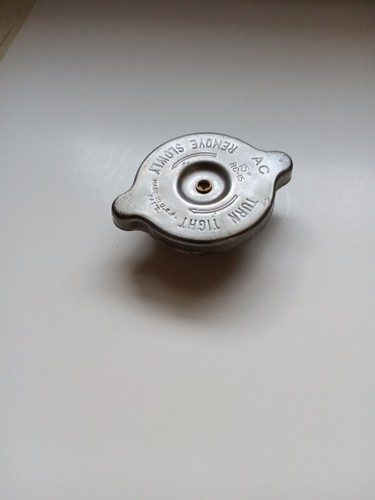 ORIGINAL BIG EAR AC 15# -RC 15 LBS. RADIATOR CAP FOR PARTS OR ...