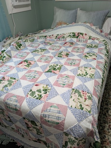 Vintage Handmade Cottage Core Queen Size Floral Patchwork Quilt Pink ...
