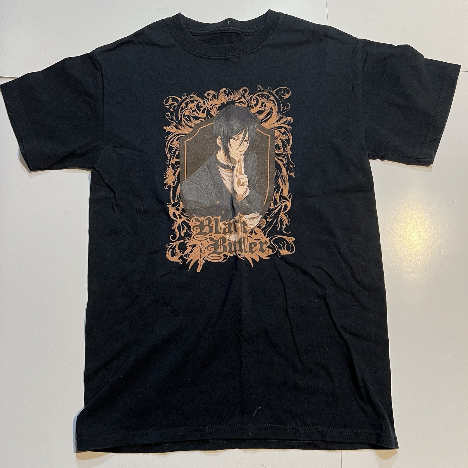 Black Butler Graphic Anime Tshirt Book Series Size M - Gem