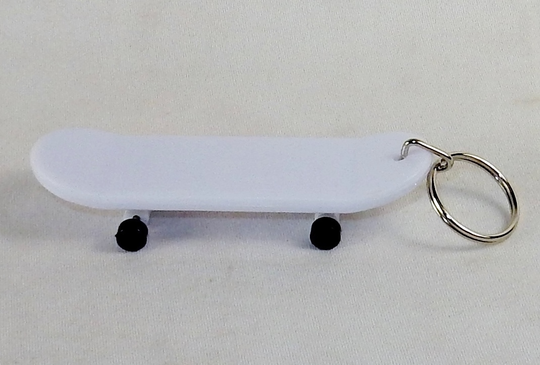 Lot of 12 Skateboard Key Rings, Choice Of White or Green, Realistic ...