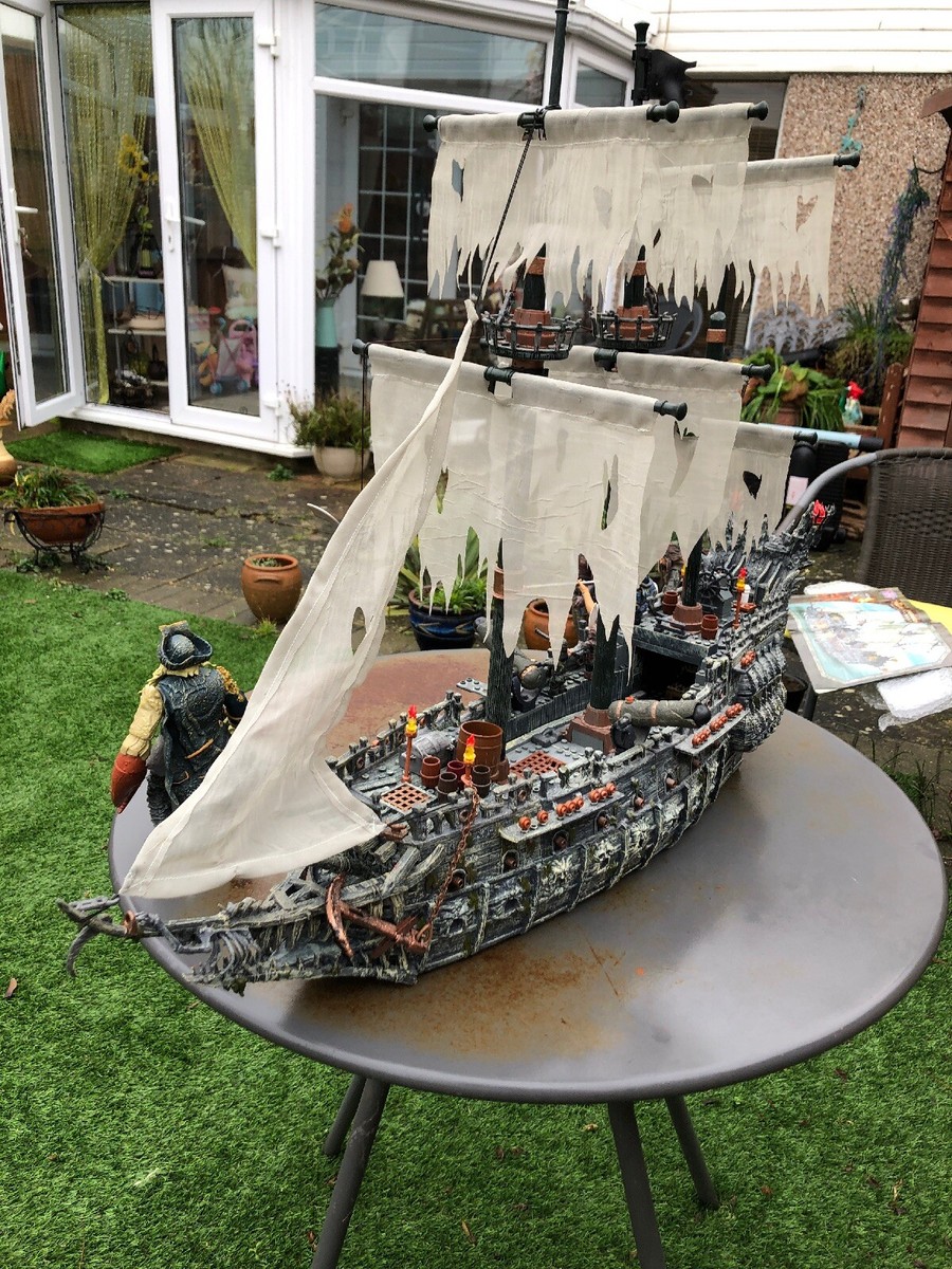 Lego Flying Dutchman Potc