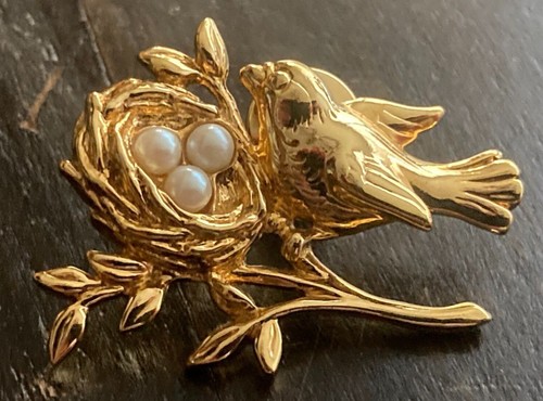 Vintage Gold Tone Faux Pearl Bird w/Nest Lapel Pin | eBay