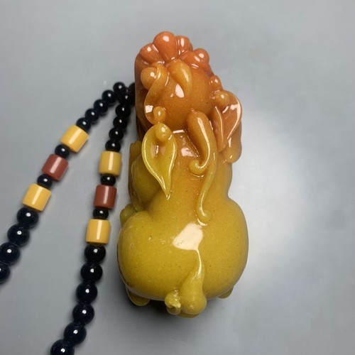 Yellow Jade Pixiu Handheld Figurine Shoushan Style Stone Wealth Amulet ...