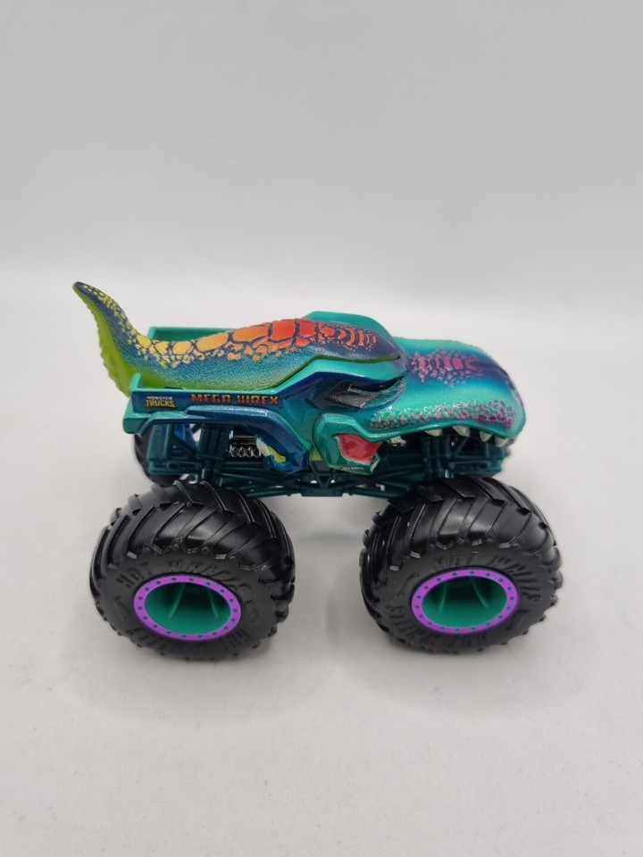 Monster Trucks Monster Jam Dragon Gold & Hot Wheels Mega Wrex Live Rare ...