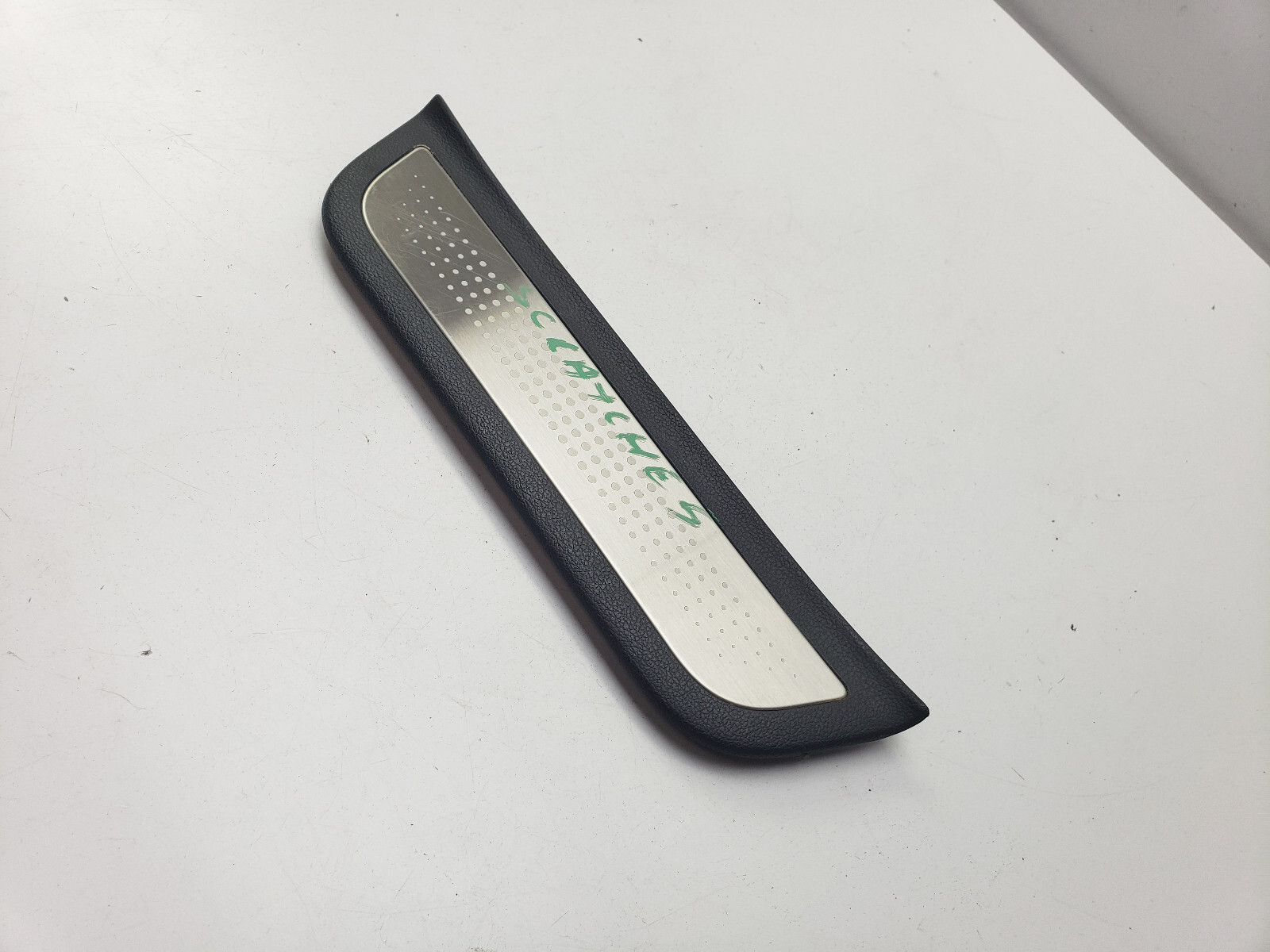 HYUNDAI IONIQ DOOR SILL STEP TRIM REAR RIGHT DRIVER SIDE 2019 85887 ...
