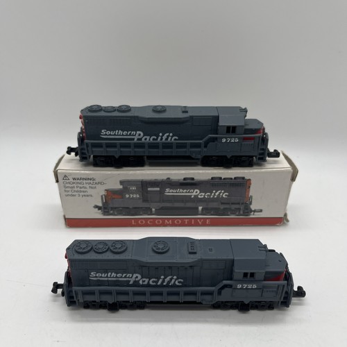2 Southern Pacific Train Engine #418 9725 N Scale High Speed Locomotive ...