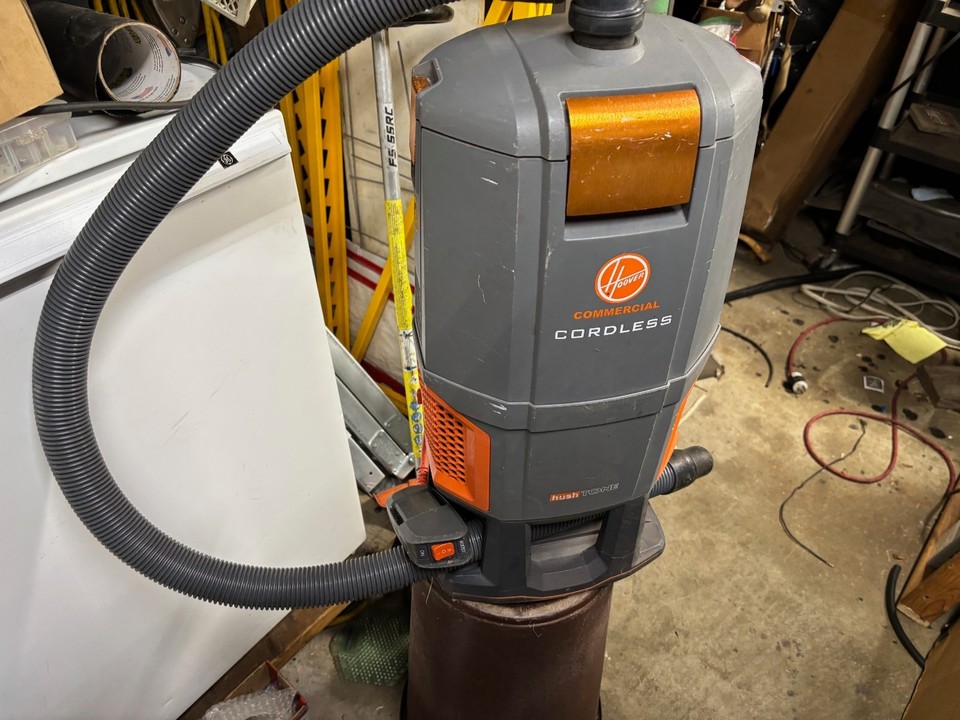 Hoover Hush Tone CH34006 Commercial Cordless Vacuum Backpack Only (No ...