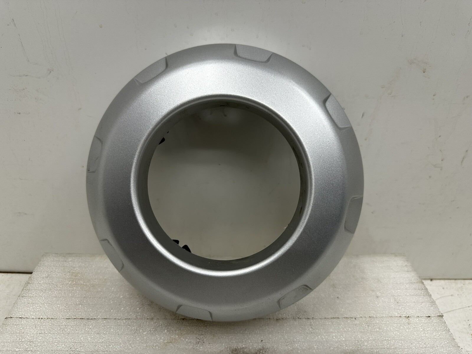 2016-2022 Ford F-350 F-250 8 Lug Silver Front OEM Center Cap | HC3C ...