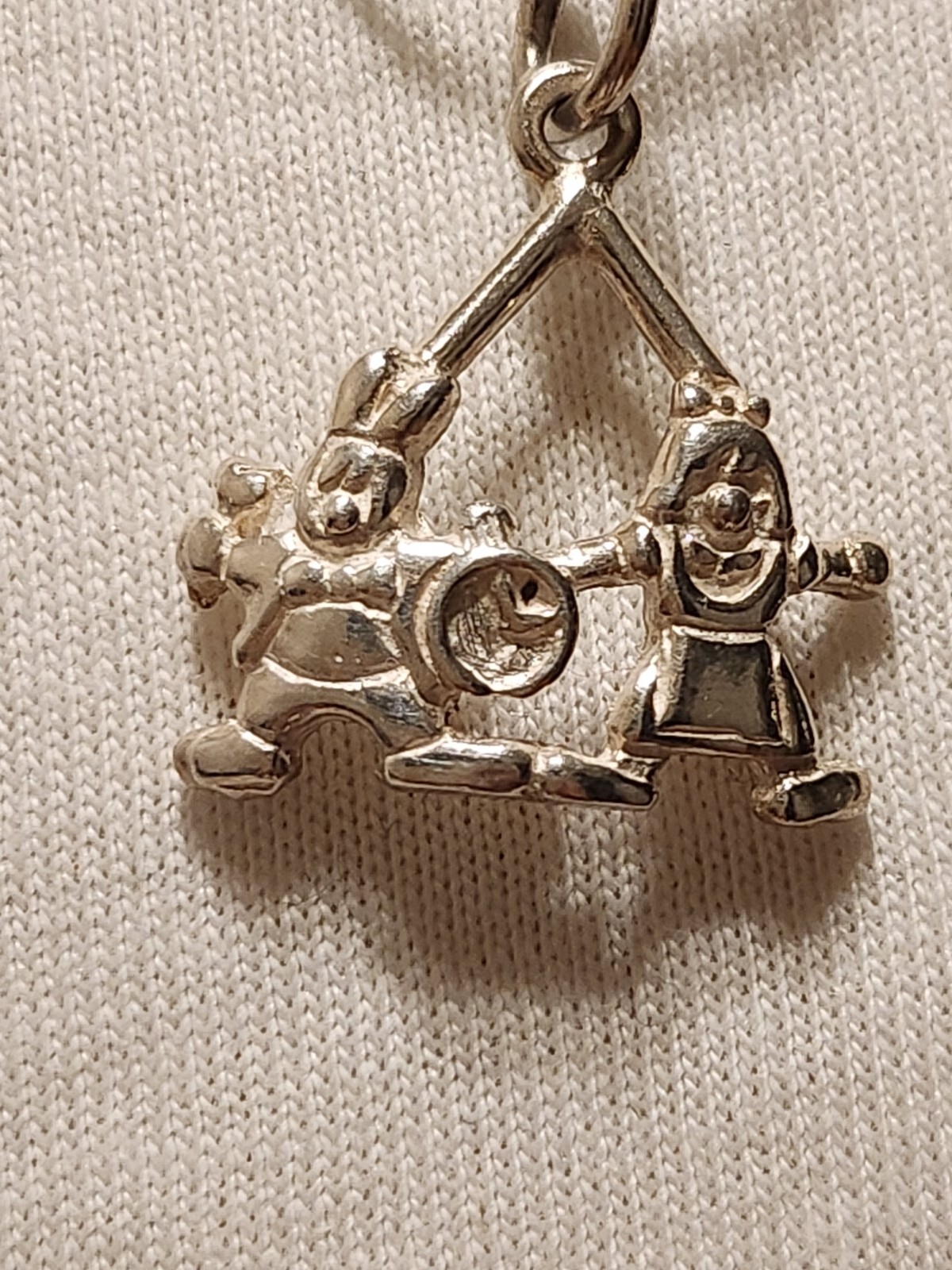 Alice in Wonderland Sterling Silver - White Rabbit &… - Gem