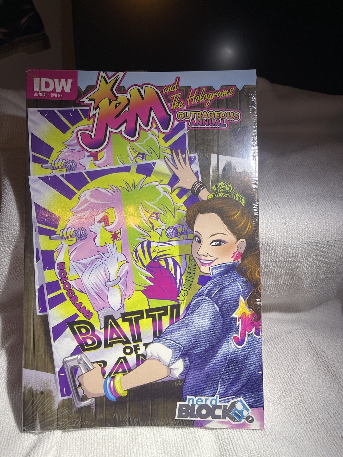 Jem and the Holograms Outrageous Annual #1. Sealed. Author- Kelly ...