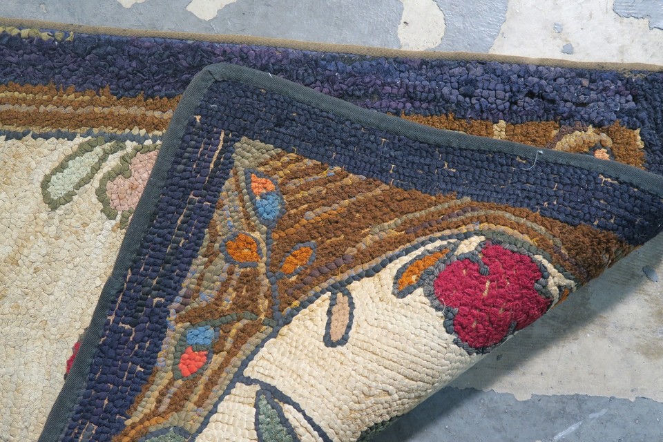 Primitive Antique American Hand Made Hooked Rug Wool on Burlap - 2'-2 x ...